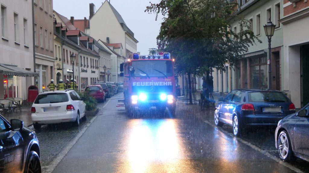 Überschwemmungen nach heftigem Unwetter im Landkreis Leipzig ...