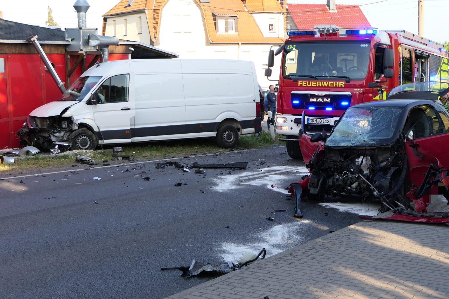 Update: B107 – Mehrere Verletzte nach schwerem Unfall in Grimma ...