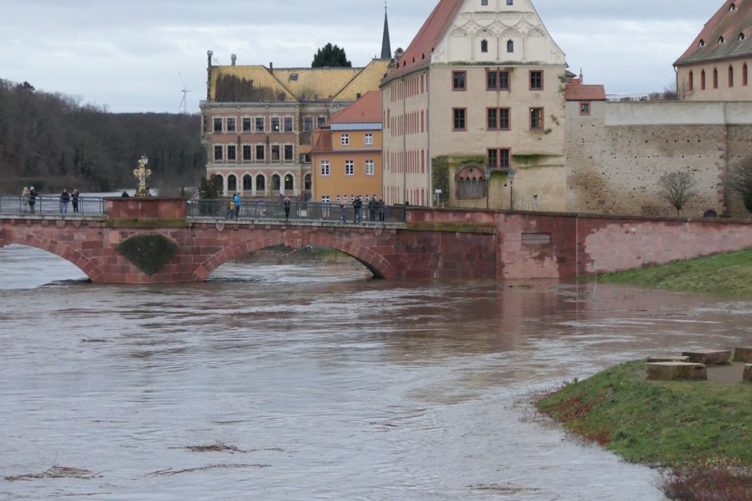 (Ticker) Hochwasser-Entwicklung Mulde | Medienportal Grimma